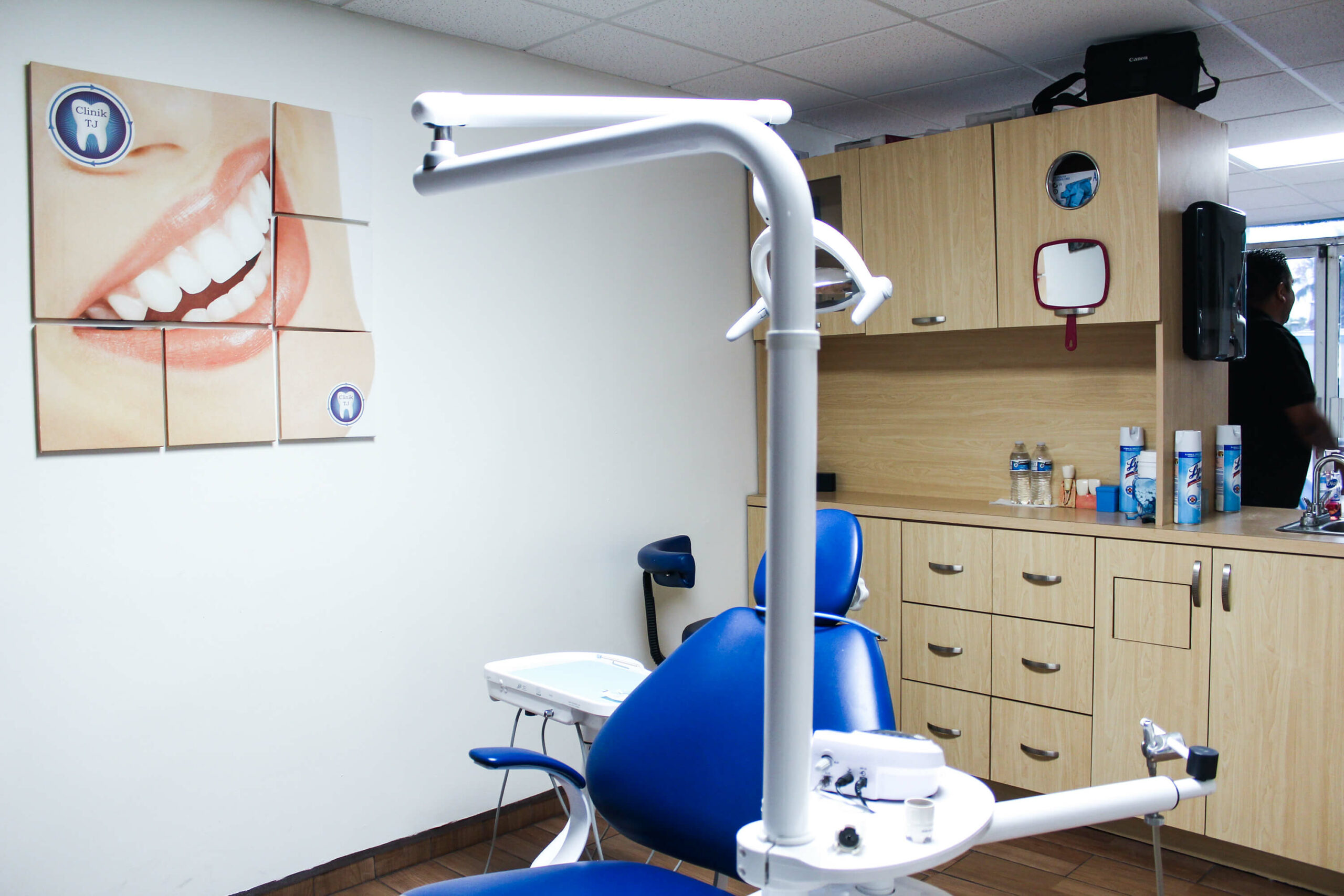 TOOTHLESS by Marc Olmsted | Writers.com