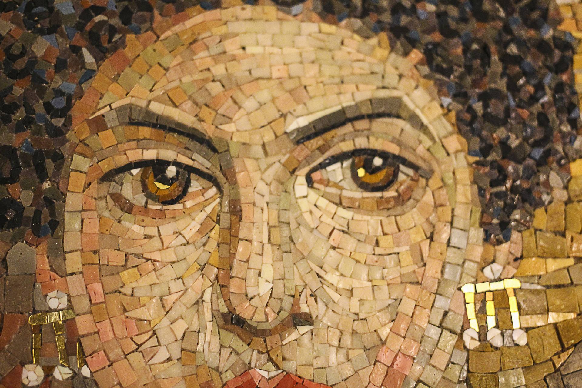 Writing the Memoir-in-Essays | Writers.com