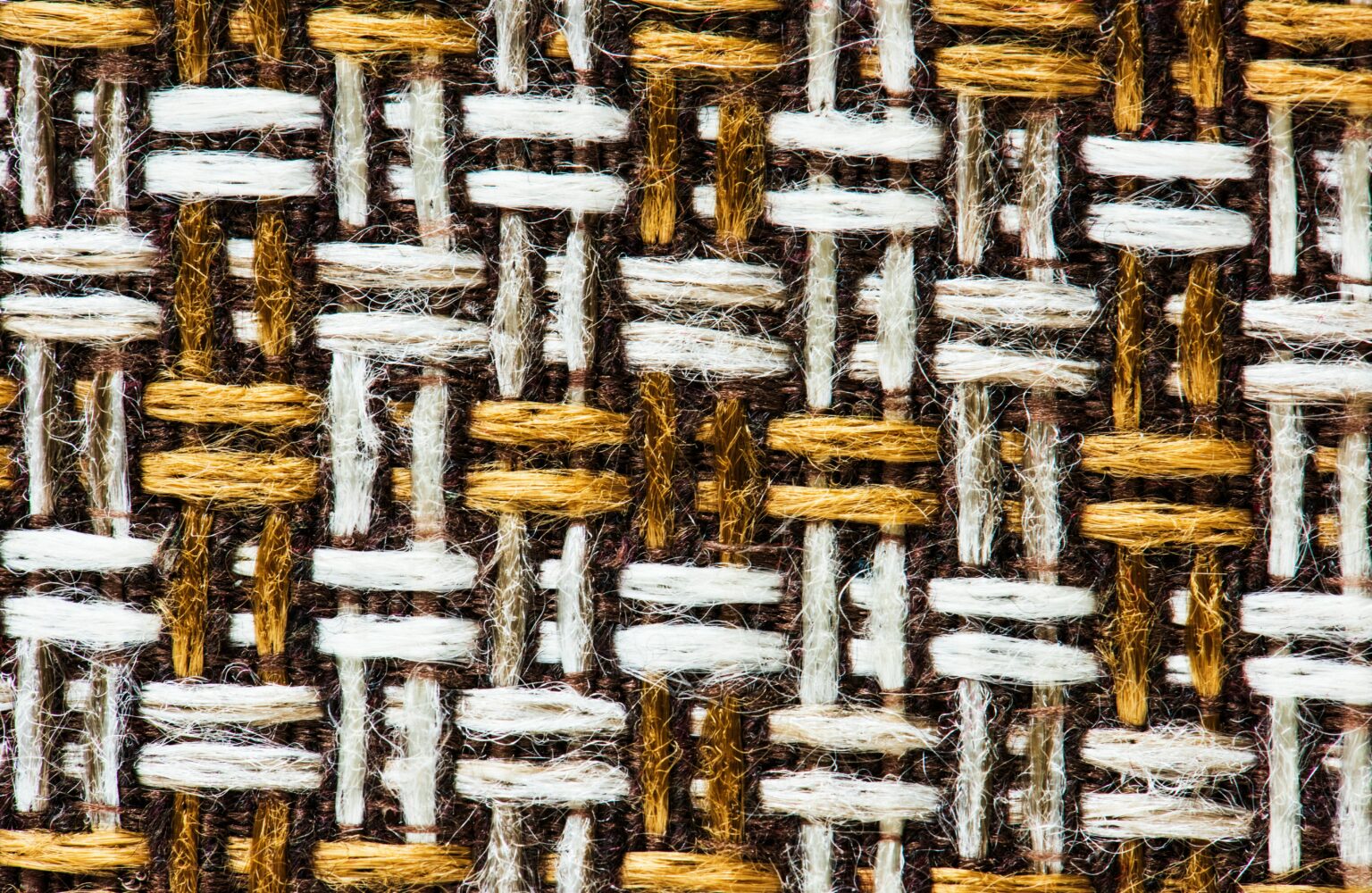 Plot Threads: How to Structure a Novel | Writers.com